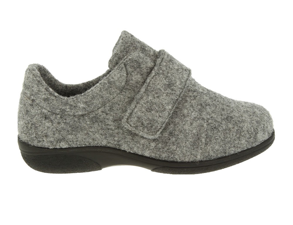 DB Shoes | Wide Fitting Womens Grey Felt Slippers at ShoeMed